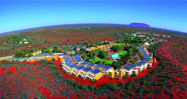 Indigenous trainees get a cafe at Uluru - Hotel Management